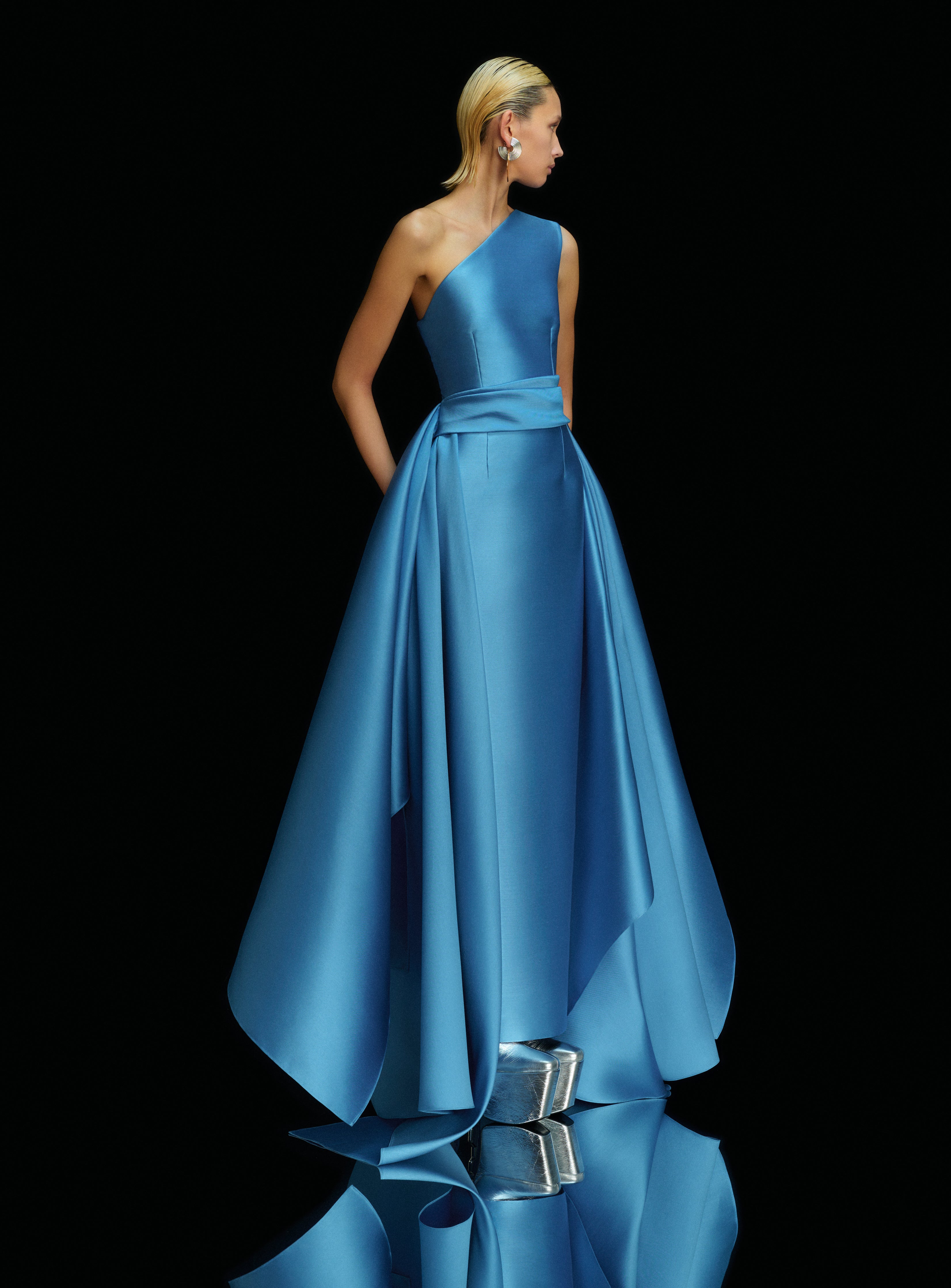 The Charo Maxi Dress in Cornflower – Solace London